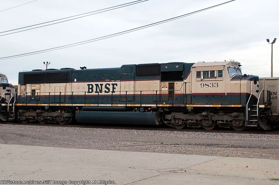 BNSF 9833